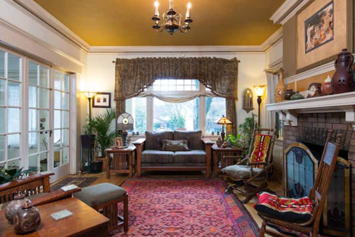Historic Hafner Haus, British Style Bed+breakfast - Portland