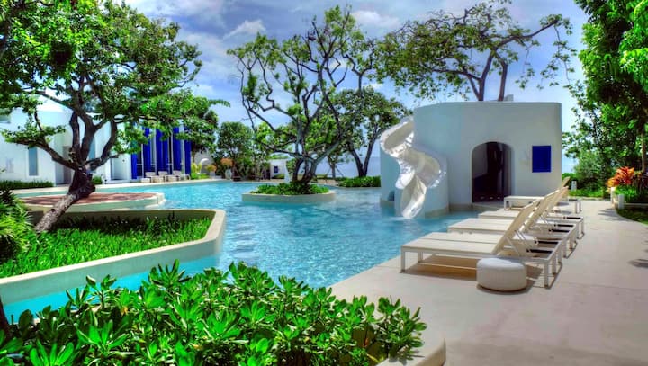 Chelona 436 Hua Hin Beach Front Condo - Thailand