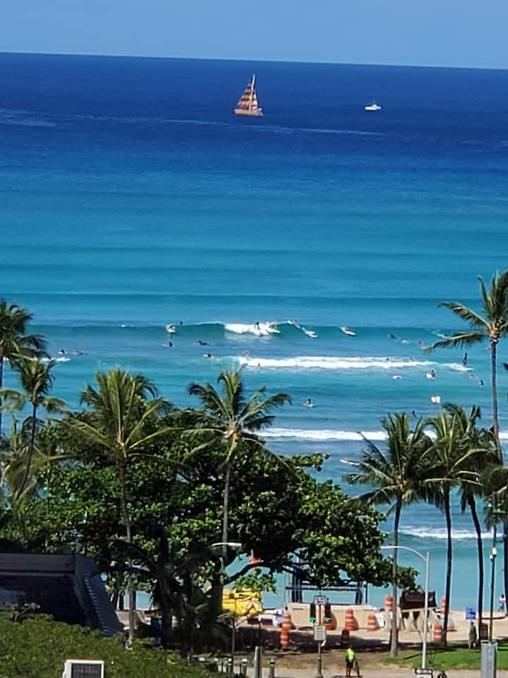 Wake Up In Paradise With A Touch Of Aloha Rainbow - Honolulu