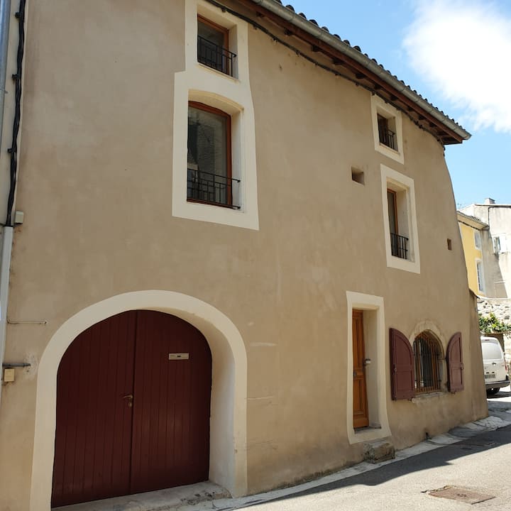 Charmante Maison De Village - Montélimar