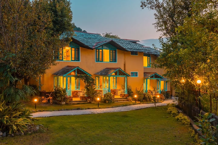 Country Chalets - Kangra