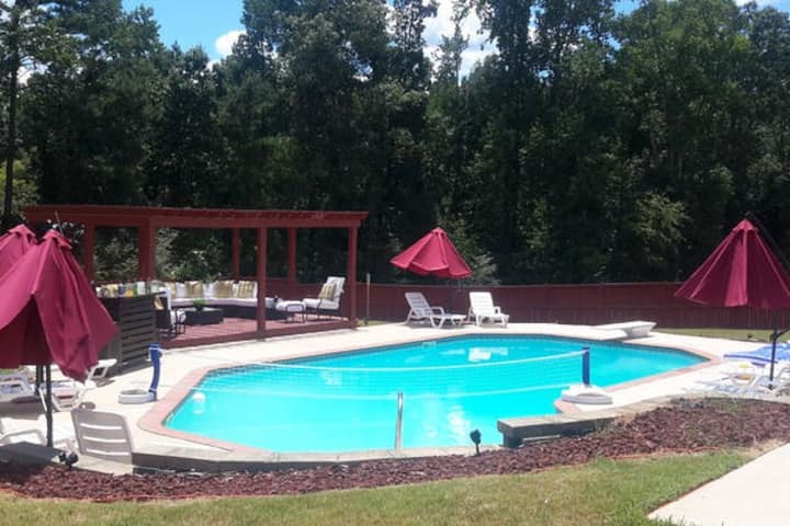 Amazing Oasis! Your Home Away From Home Awaits You - Georgia, GA