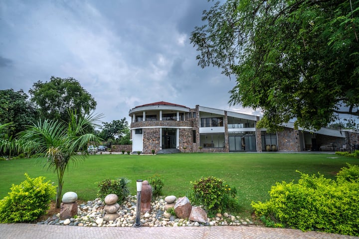 Rudra Farms - Manesar