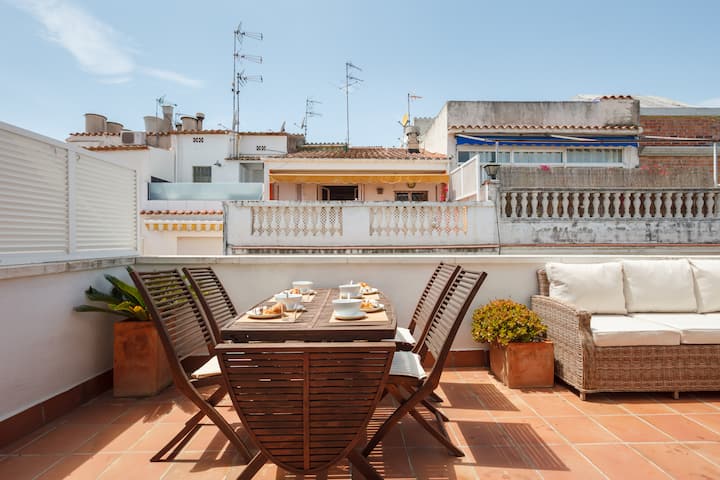 Apartamento ∙ 3 Habitaciones ∙ 5 Huéspedes - Sitges