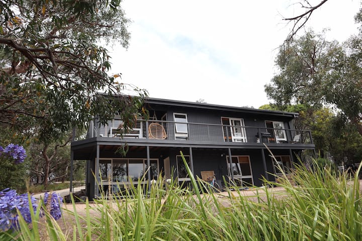 Beach House With Bush Views - Anglesea