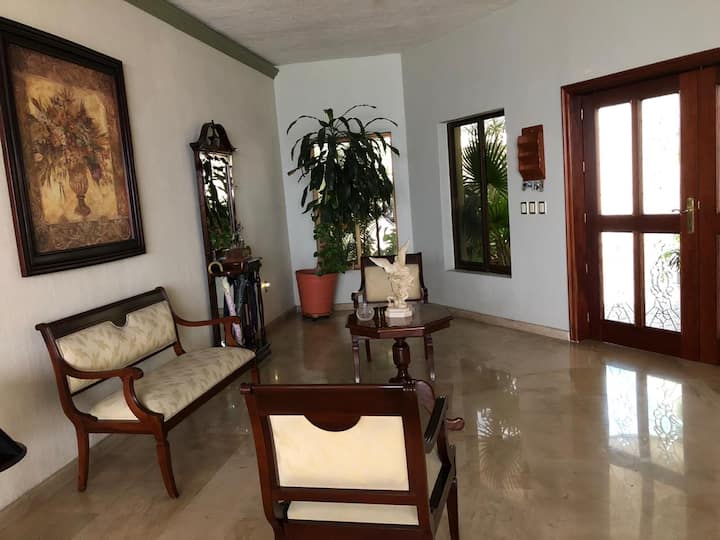 Espléndida Casa En Tlaquepaque - Tlaquepaque