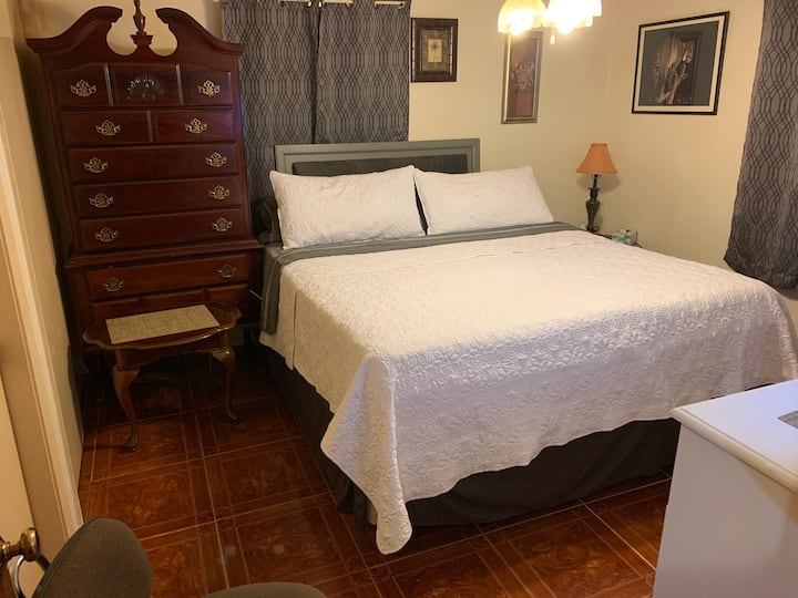Audrey’s Lil Cajun Mansion Goog It 7 - Houma, LA