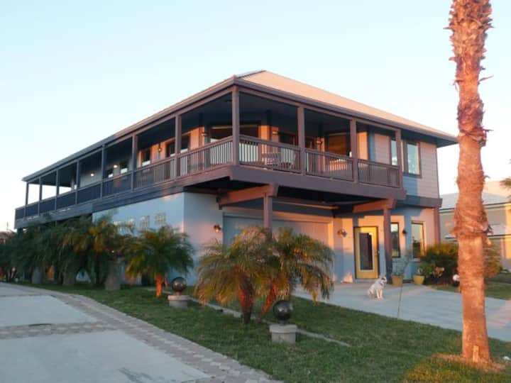 Big Blue Beach House ! ! - South Padre Island, TX