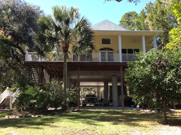 Suwannee River Luxurious Waterfront - Fanning Springs State Park, Fanning Springs