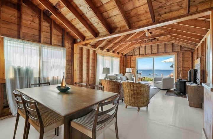 Beachfront Nantucket Cottage - Nantucket, MA