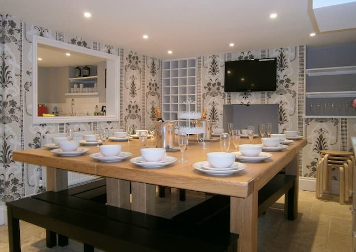 Central Brighton Seafront Sleeps 16+ - Brighton