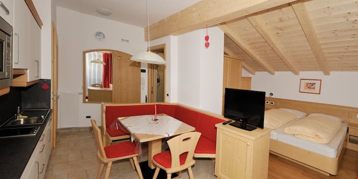 Val Gardena, D'inverno E D'estate - Val Gardena