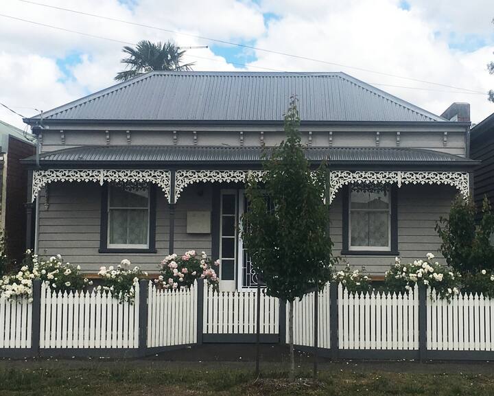 Eureka Rose - Queen B&b, Great Loc'n, Pet Friendly - Ballarat