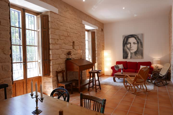 Lovely Old Town Flat Close To The Beach - Alicante