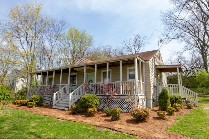 Cozy Urban Bungalow Next To Everything - Nashville