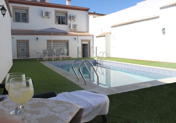 Villa Calatrava. Mar De Olivos. Entorno úNico. - Porcuna