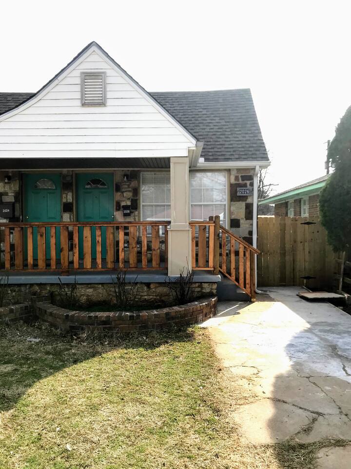 Cozy Little Spot Near Ocu! - Oklahoma City, OK