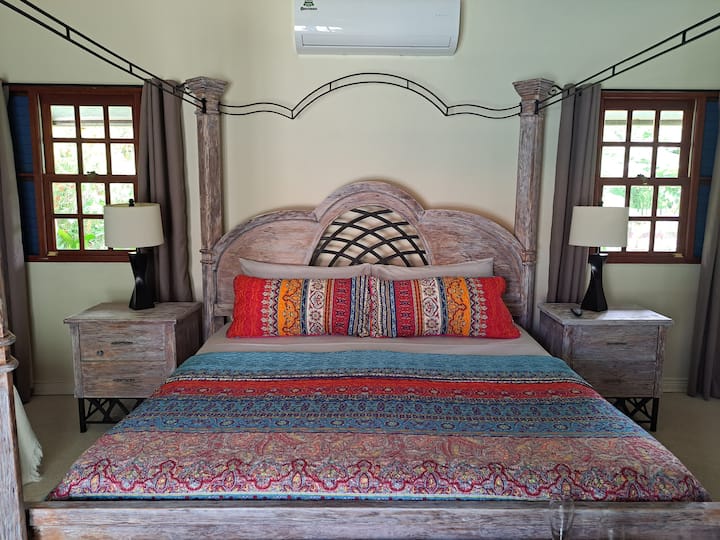 Private Room In Luxury Villa, 3 Min Walk To Beach - Tobago