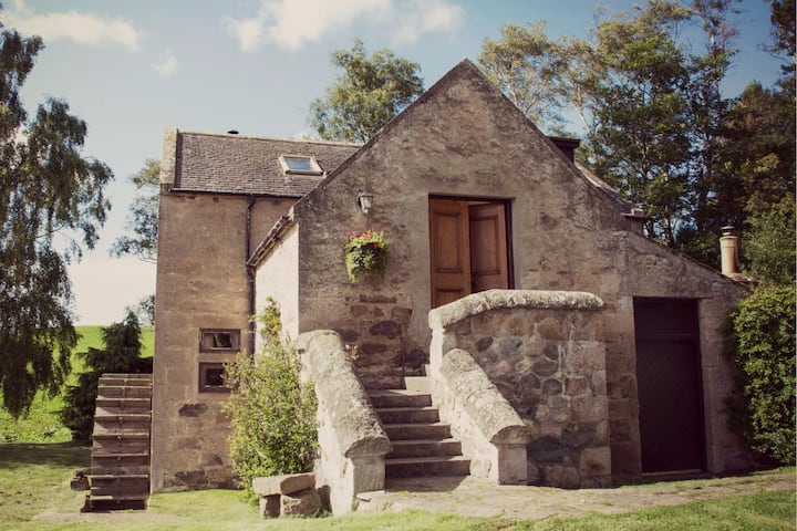 Drumduan Mill - Cawdor Castle and Gardens