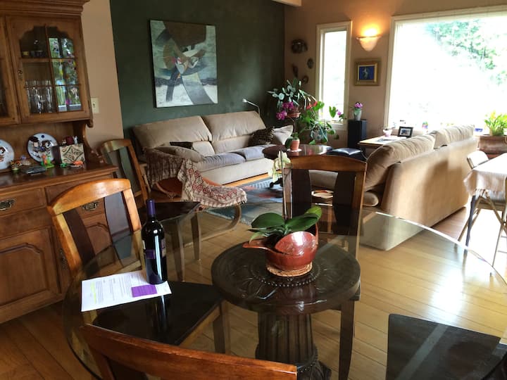 Quiet, Woodsy Oakland Hills Home - Orinda, CA
