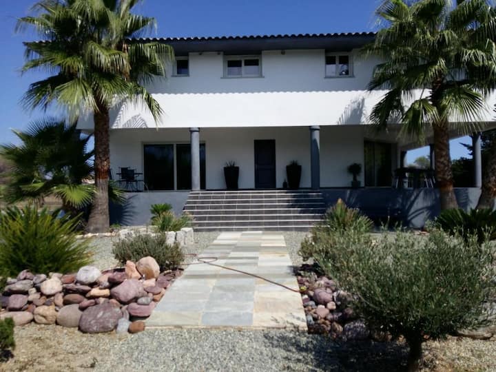 Appartement Tout Confort Et Vue Sur Montagnes - Ghisonaccia