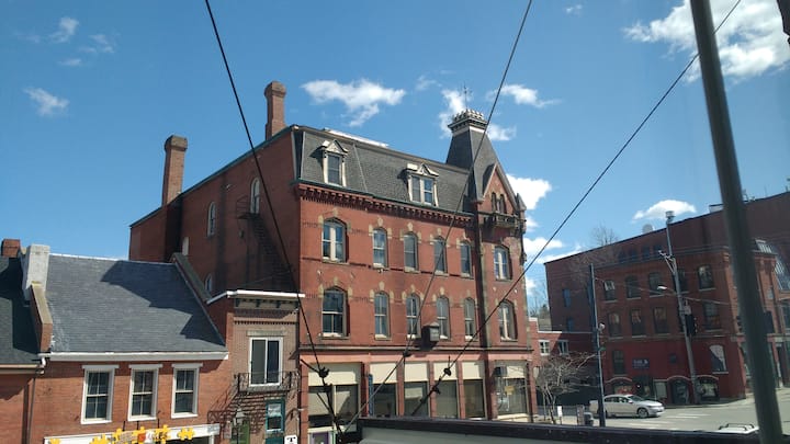 Sunny Apartment Overlooks Main St. - Belfast, ME