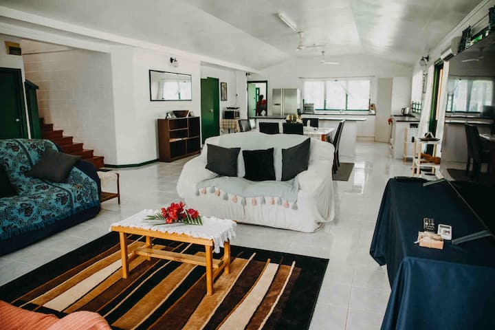Lupe Skincare-spacious, Airconditioned Home W View - Samoa