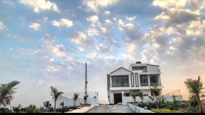 Diu Holiday Rentals & Homes - Dadra and Nagar Haveli and Daman and Diu ...