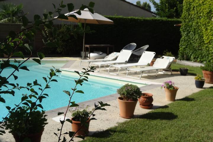 Grande Maison Avec Piscine - Forêt de Bouconne