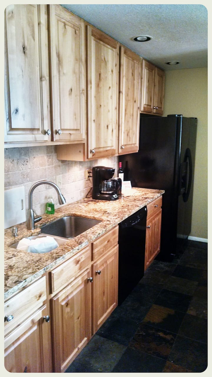 Four Bedroom, 3ba Plus Family Room Townhome Frisco - Frisco, CO