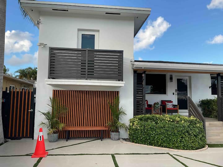 Sol - Miami, FL