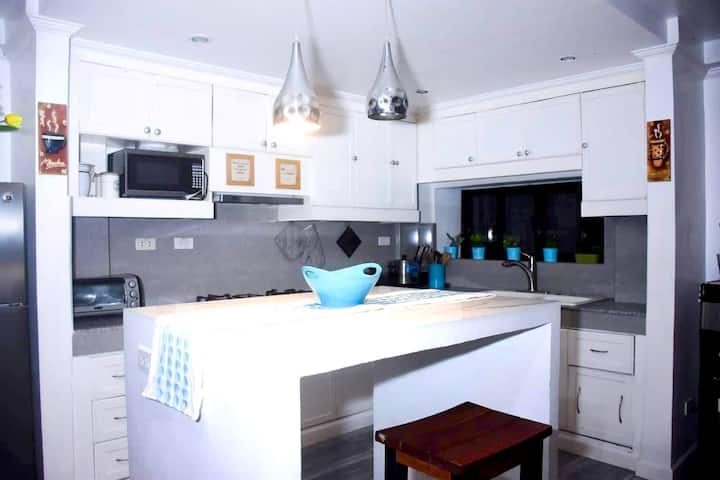 Metrogate Trece Bnb - Trece Mártires