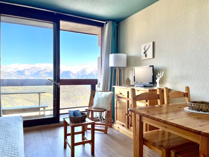 Studio Avec Balcon Panoramique, Au Pied Des Pistes - Le Corbier