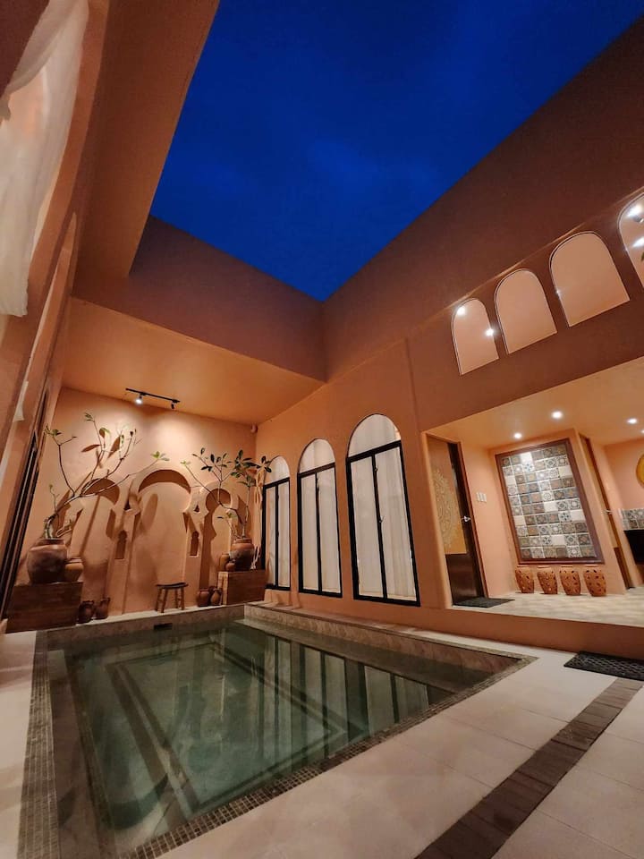 Private Cozy Villa In Metro Manila - Manila