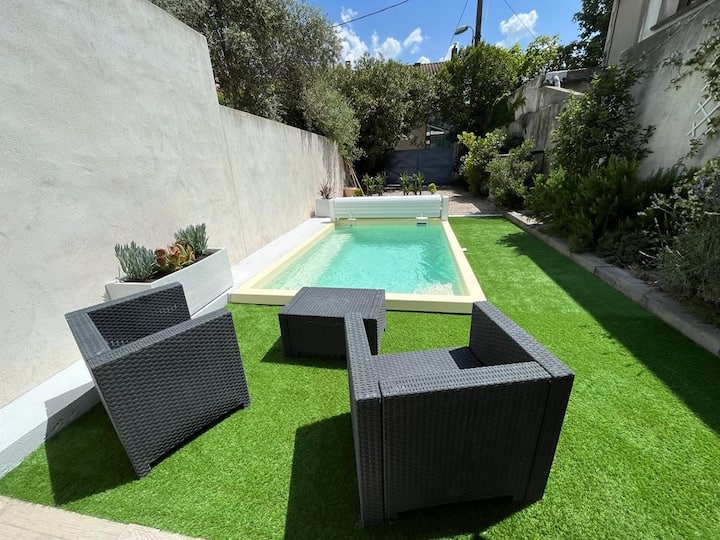 Petite Maison Avec Piscine à 200 M Des Remparts - Avignon