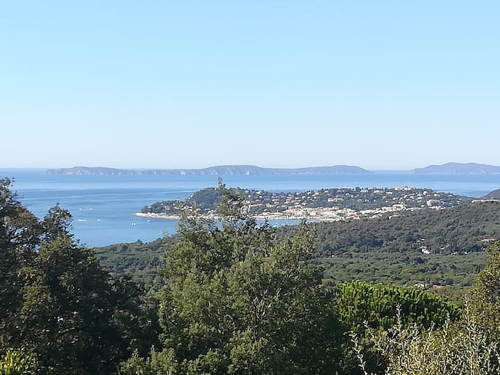 T3 Terrasse Vue Mer Panoramique, Piscine, Parking - La Môle