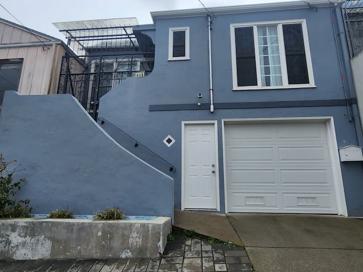 An Awesome Large Private Home! - San Francisco, CA