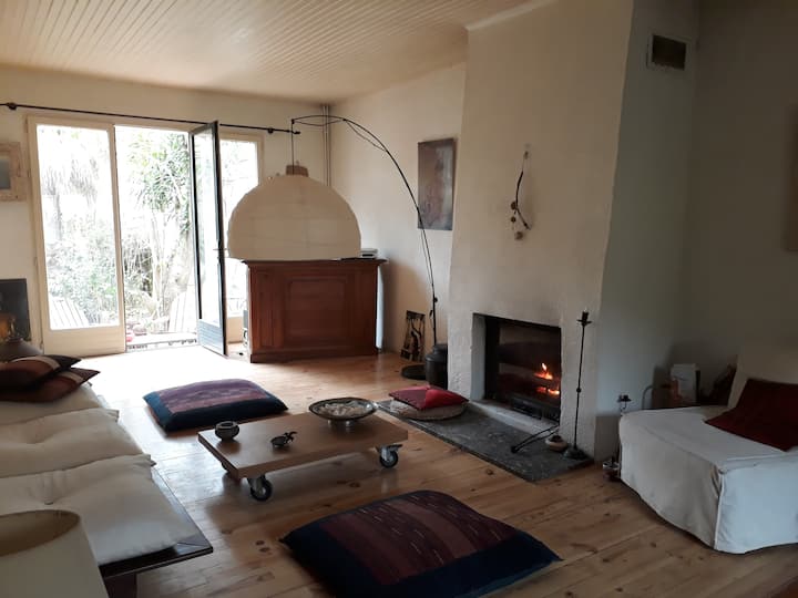 Maison A Louer Avec Jardin Au Bord De La Mer - Collioure