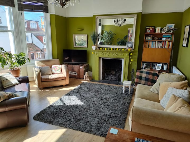 Double Room In Hove Home. Victorian Maisonette - Brighton & Hove