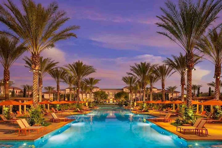 Spectrum Center两房两卫豪华公寓/高速wifi/游泳池/厨房 - Irvine, CA