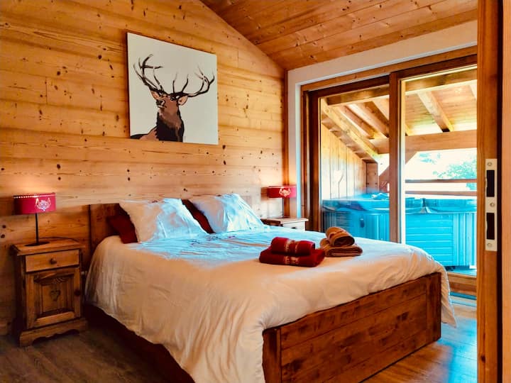 Gîte Cosy Au Calme Dans Chalet Avec Spa Privé - Taninges