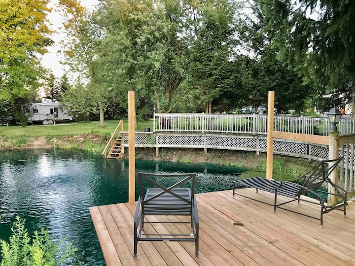 Little Blue Farm - Alliston