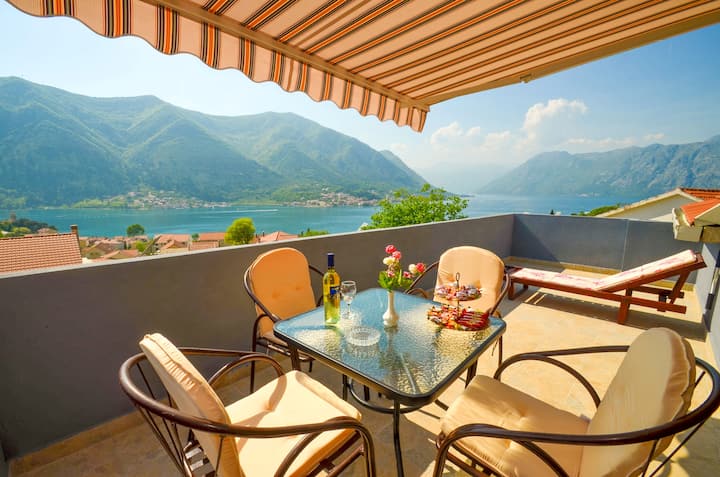 Panorama View Apartment In Heart Of Kotor Bay - Kotor