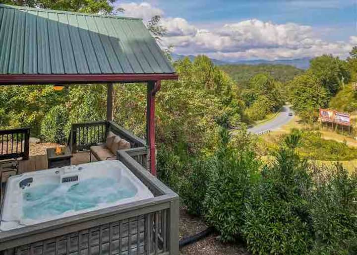 Holly's Hideaway Hot Tub 2 King Beds Mountain View - Bryson City, NC