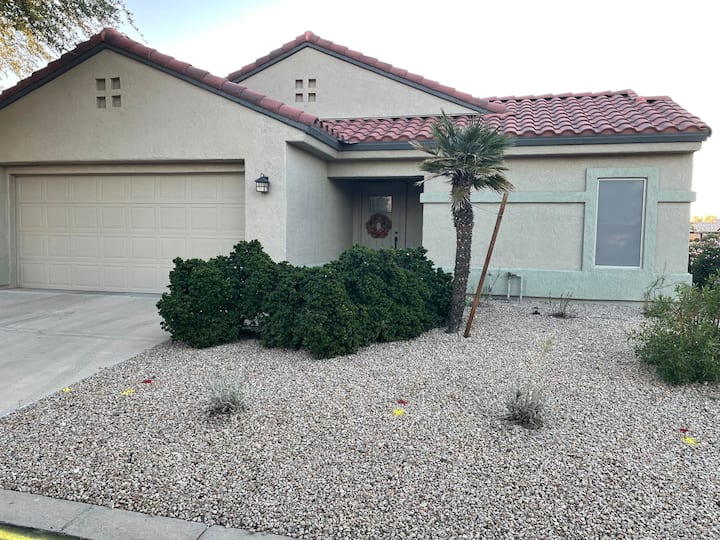 “The Cactus”-newly Renovated 2 Bedroom Bungalow - Surprise, AZ