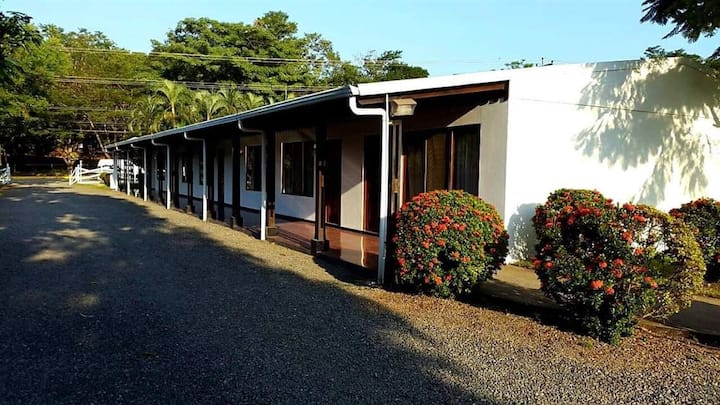 Cabina En Playas Del Coco - Playa Hermosa