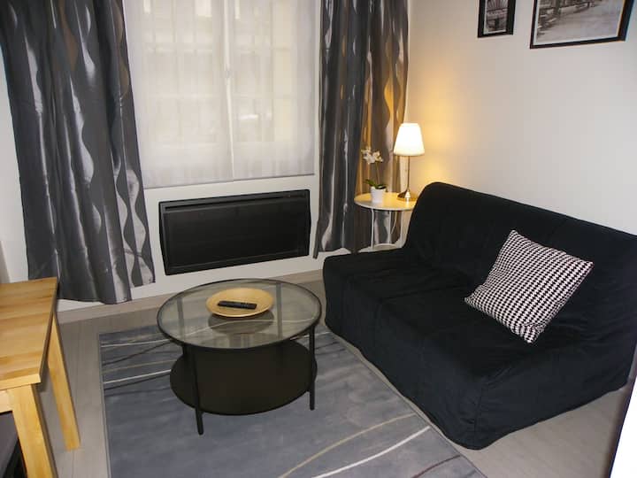 Studio à Paris Les Folies Bergère - Paris