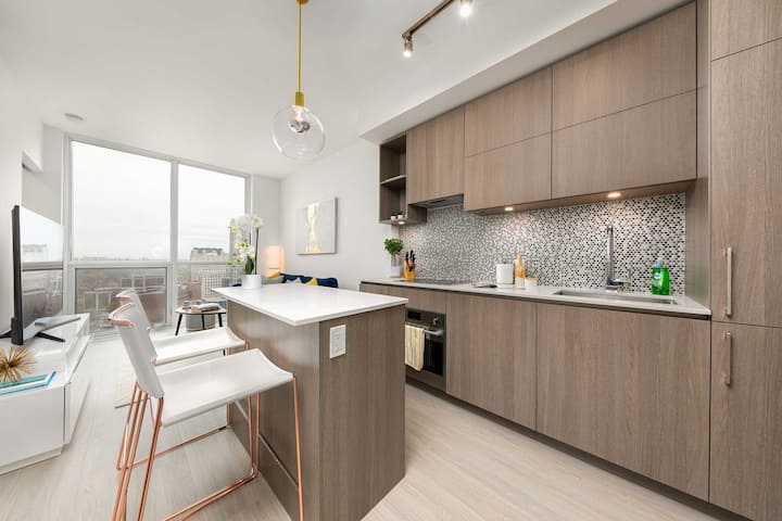 Furnished Luxury 1 Bedroom Condo In Yorkville - Toronto
