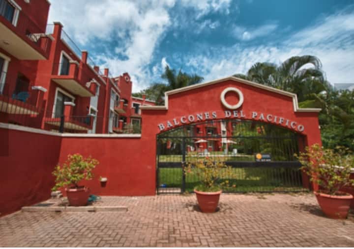 Tamarindo Beach - 3 Min Walk/250 Meters To Beach - Tamarindo