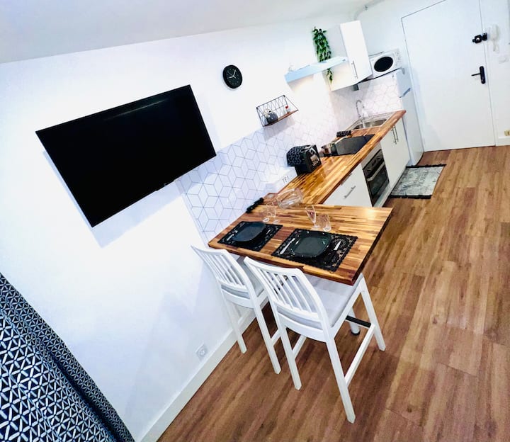 Joli Studio Rénové Avec Charme Classé 2 éToiles - Balaruc-les-Bains